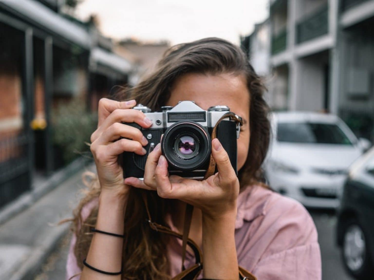 DSLR vs SLR: What's the Difference & Why Does It Matter?